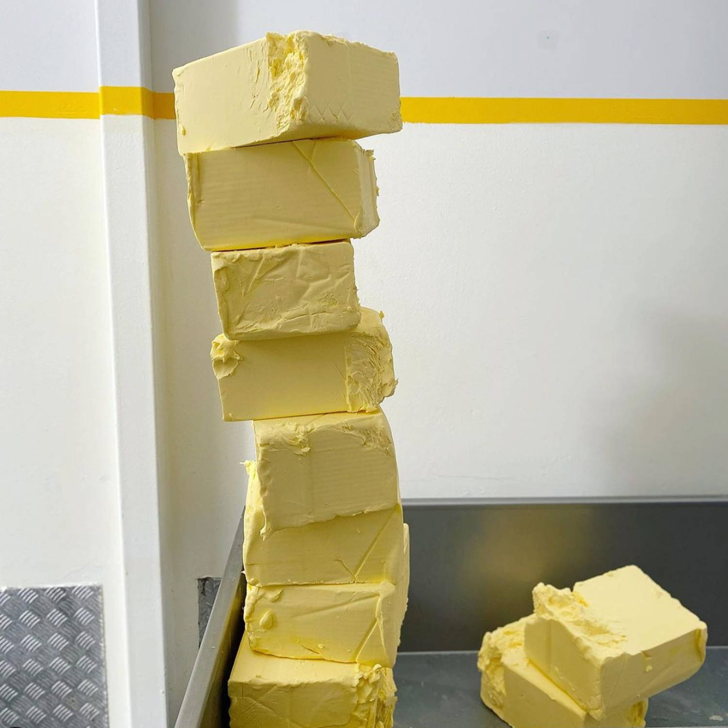 Brown Butter Chocolate Bar 65g by Hunted + Gathered X Pepe Saya X The ...